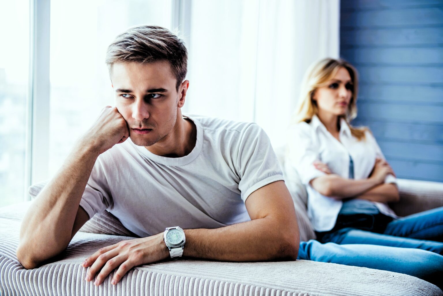 Why The Silent Treatment = Emotional Abuse (And How To Respond)