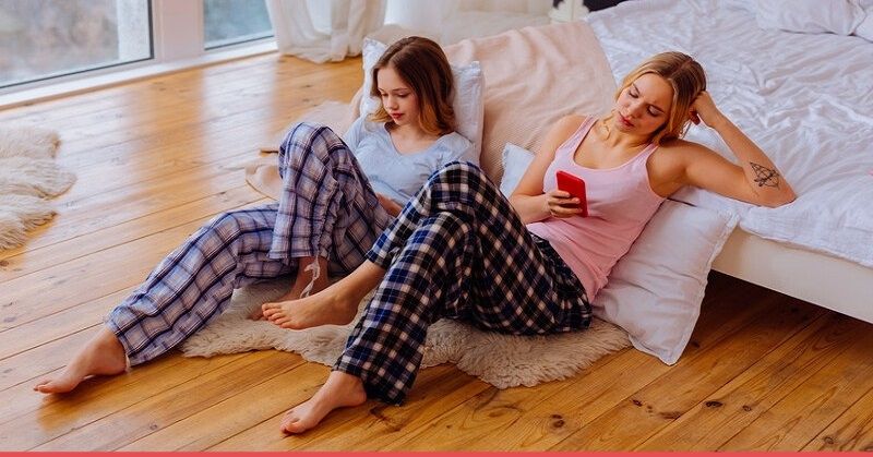 13 Signs You've Outgrown A Friendship