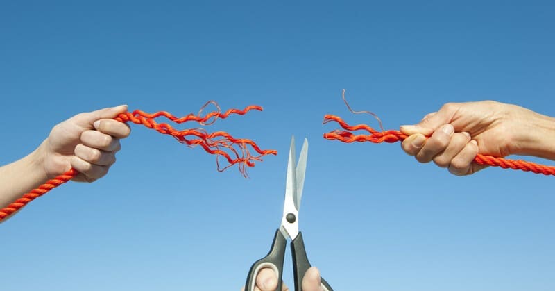 6 Steps To Take When Cutting Ties With Toxic Family