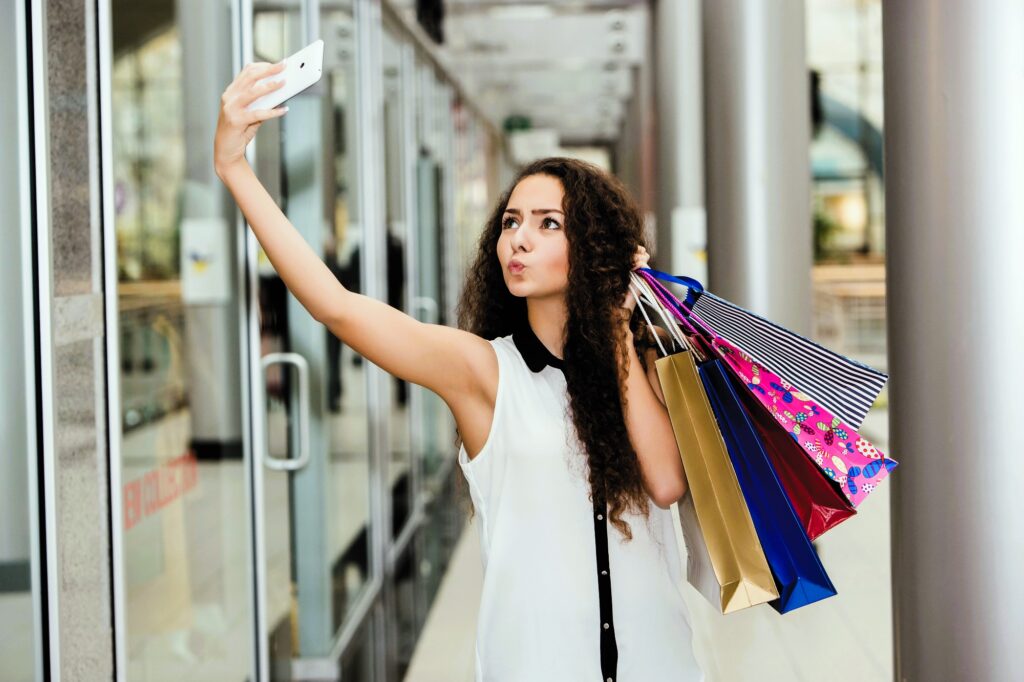 9 Sad Signs You're Trying Too Hard