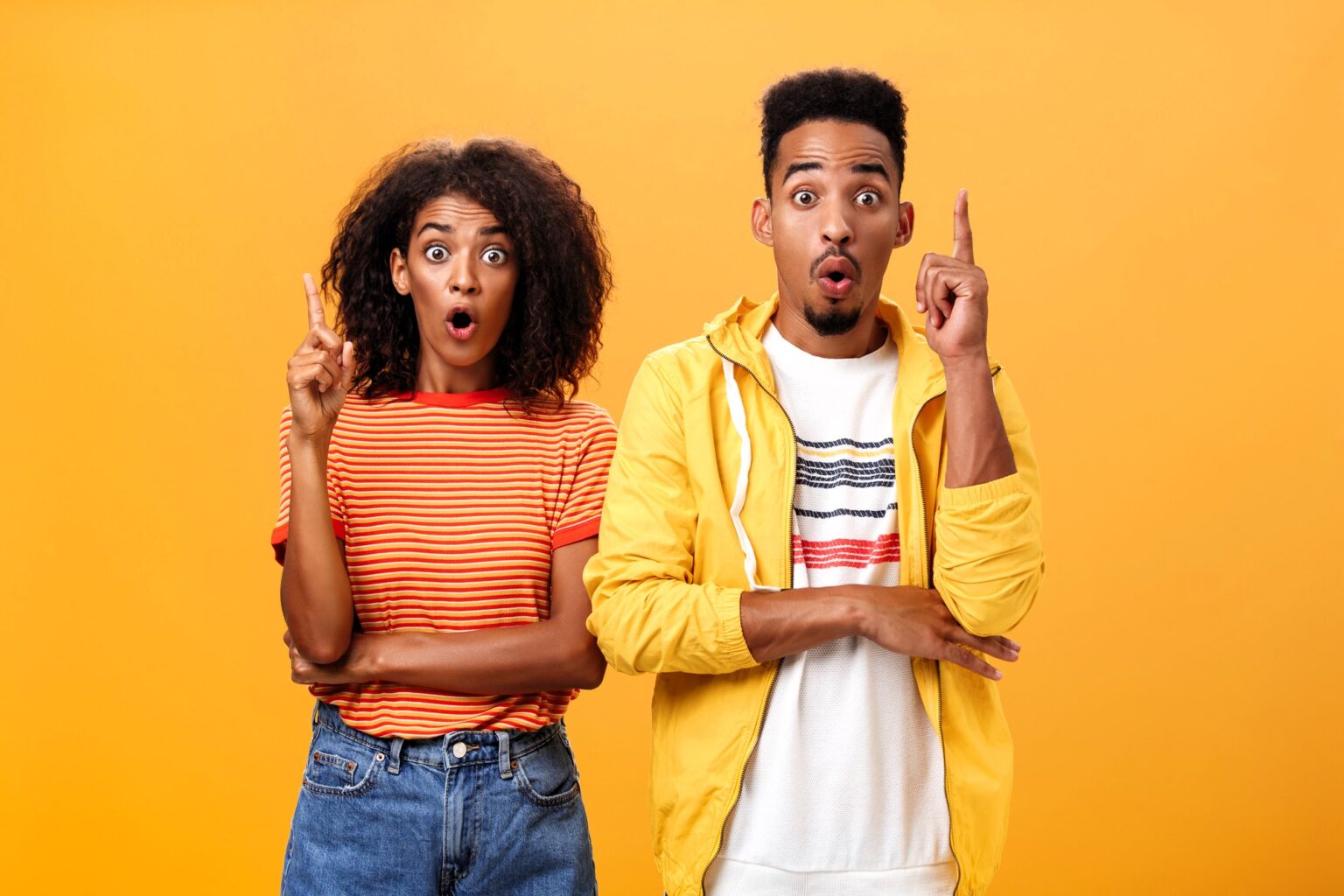 What It Means When A Guy Mirrors You (+ 8 Ways They Do It)