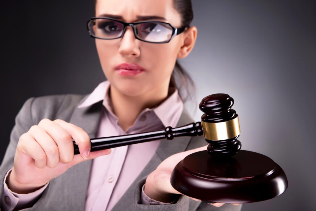 12 Signs Of Horribly Judgmental People