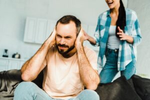 10 crucial ways of dealing with a disrespectful spouse (+ 9 signs of ...