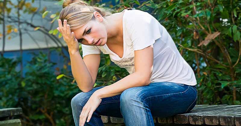 12 Signs Of An Emotionally Draining Relationship (+ What To Do)