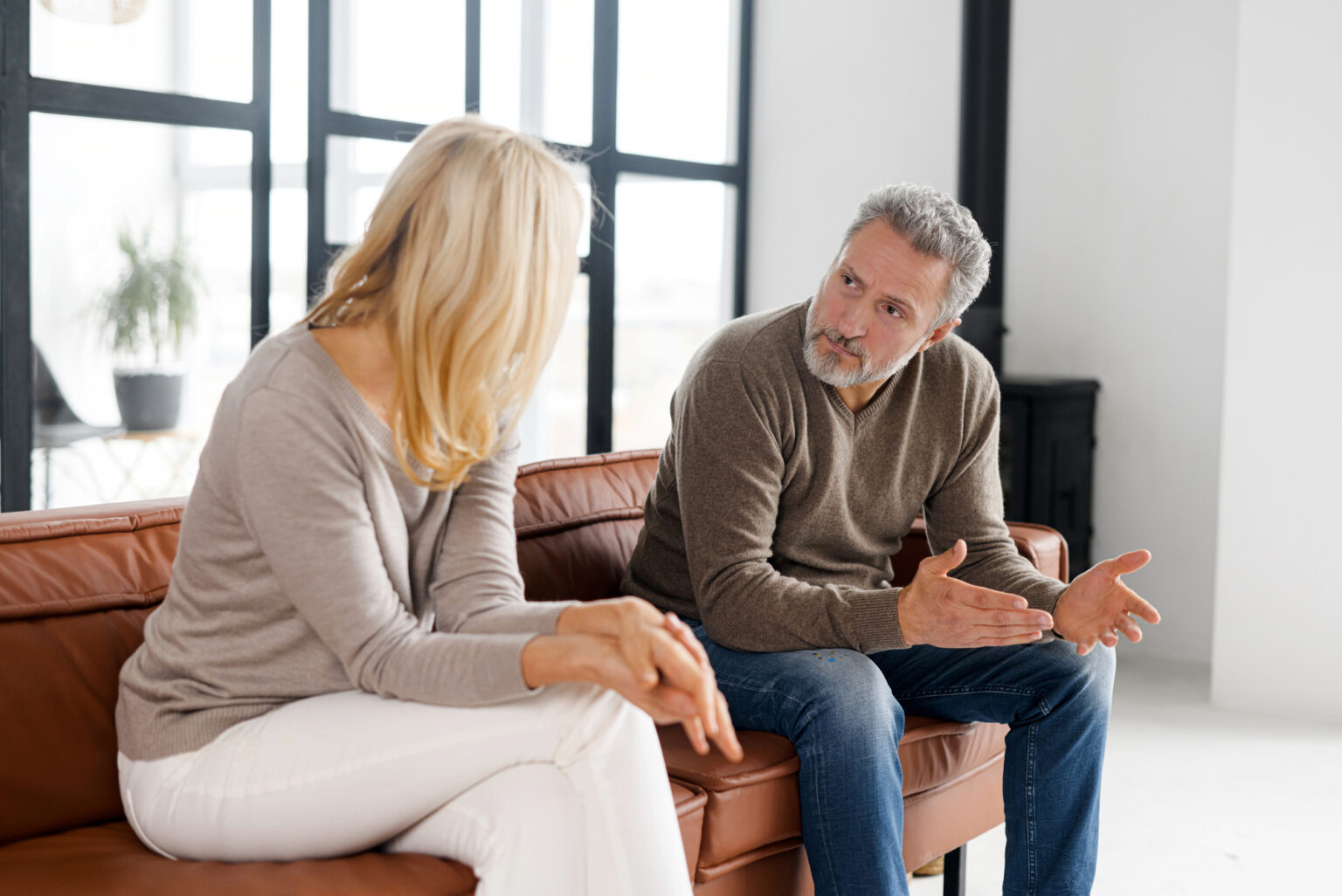 11 Classy Ways To Respond When Someone Offers You Unsolicited Advice