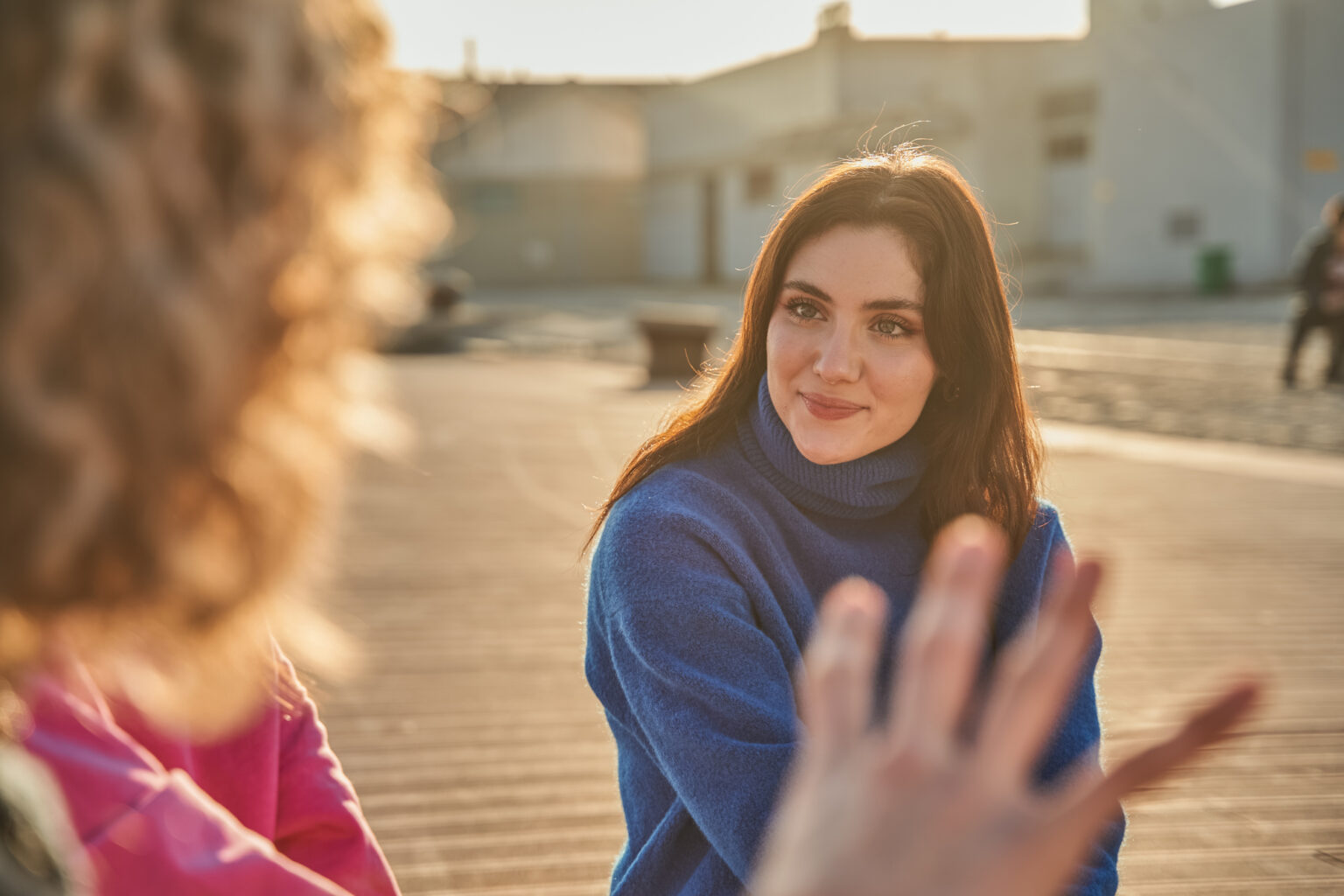 7 reasons it's good to be wary of people who are overly nice all the time