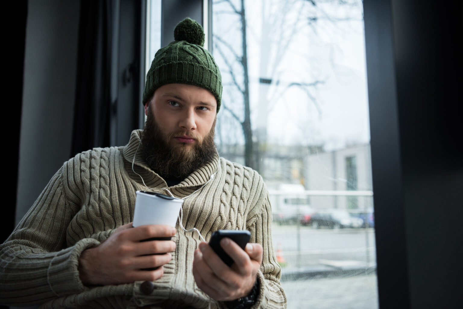19 signs a man is silently struggling and needs your support