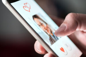 24 Online Dating Rules + Etiquette You Must Follow