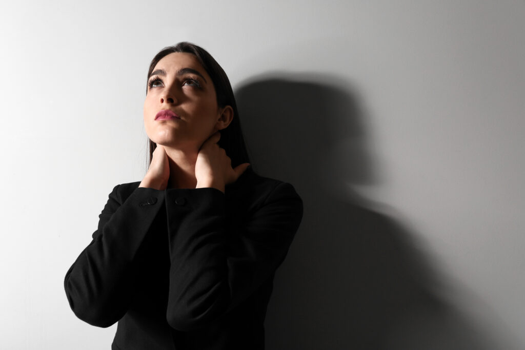 People who over-analyze how others view them display these 15 behaviors