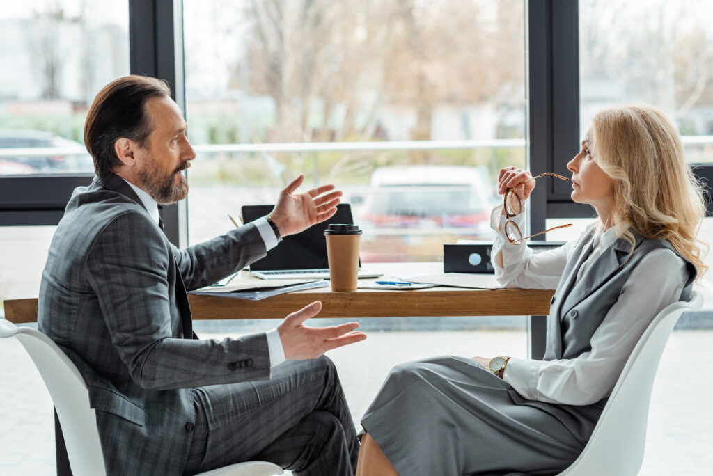 People who secretly despise authority often demonstrate these 11 behaviors
