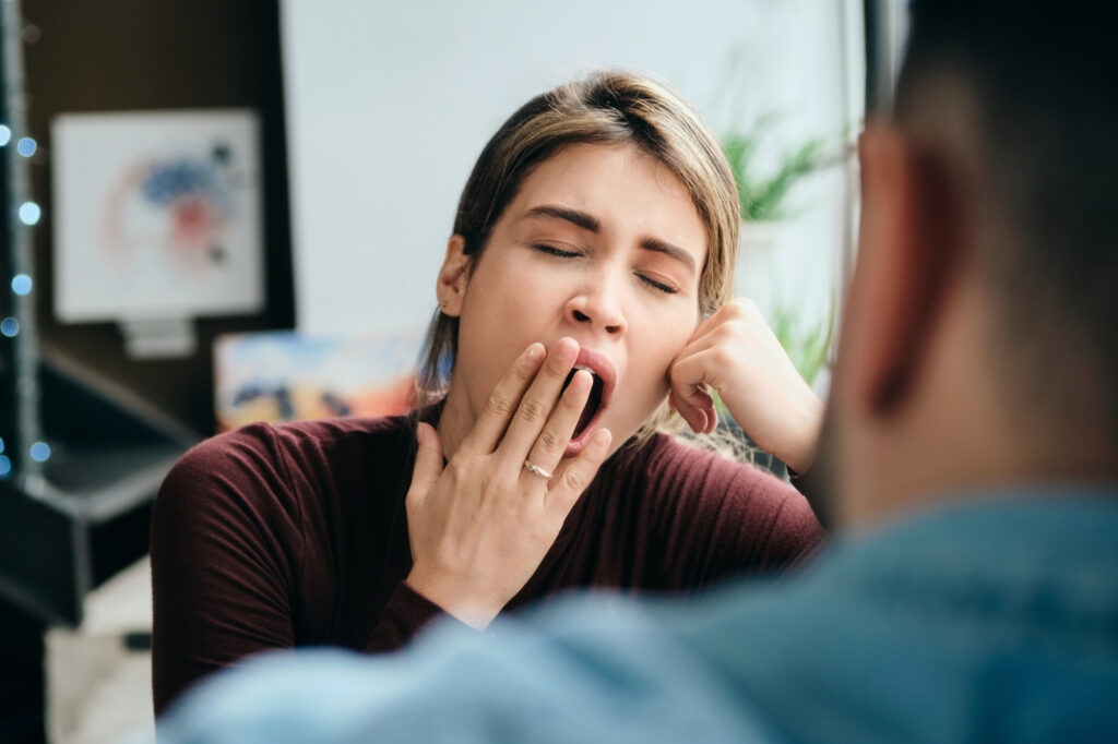 15 Behaviors That Really Annoy People (That Are Sadly Very Common)
