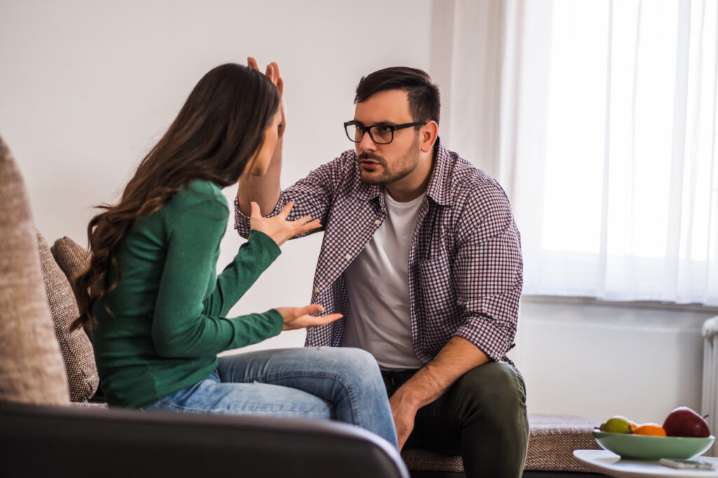 9 Ways To Identify A Two-Faced Person Before It’s Too Late