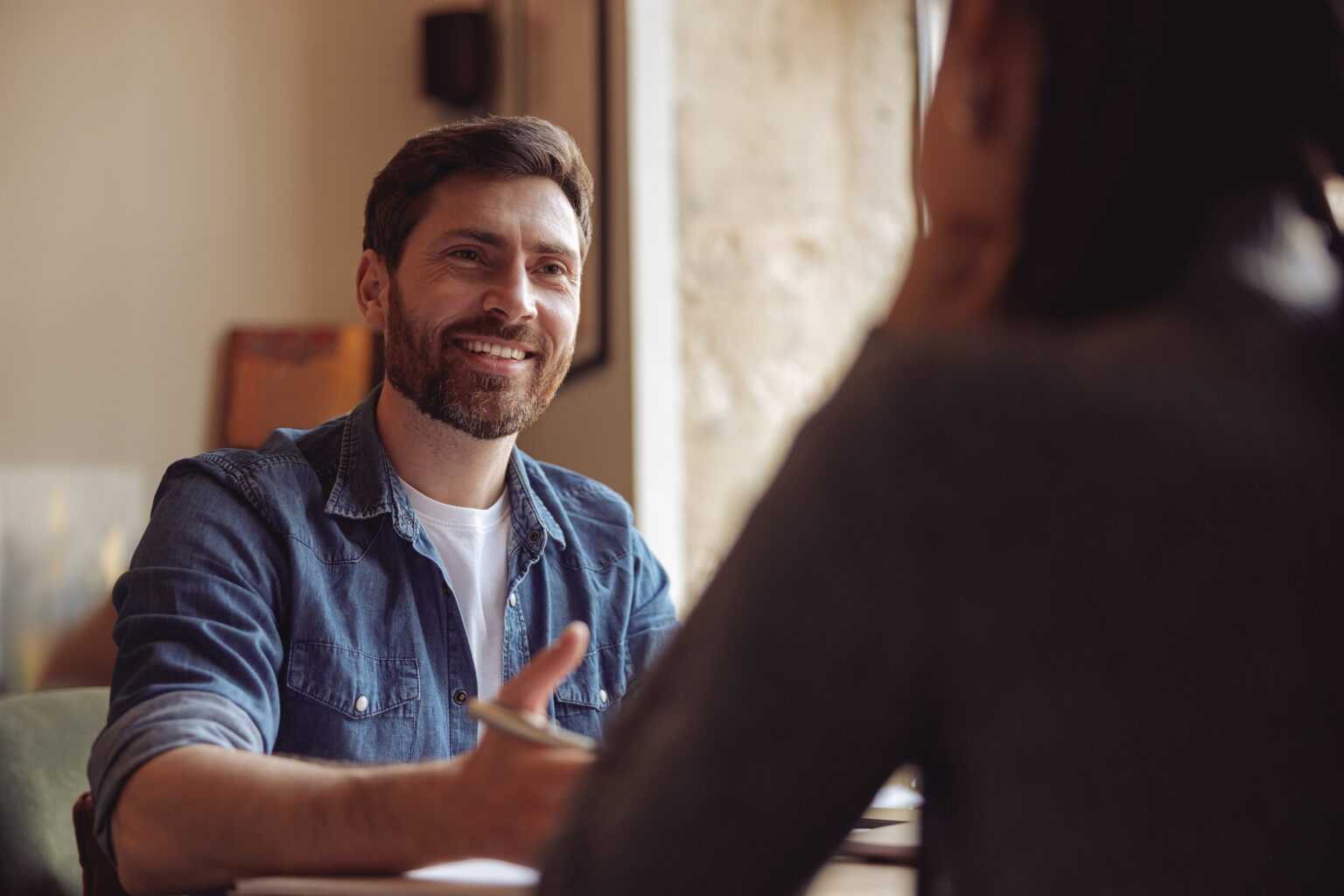 14 Reasons You’re A People Pleaser, According To Psychology