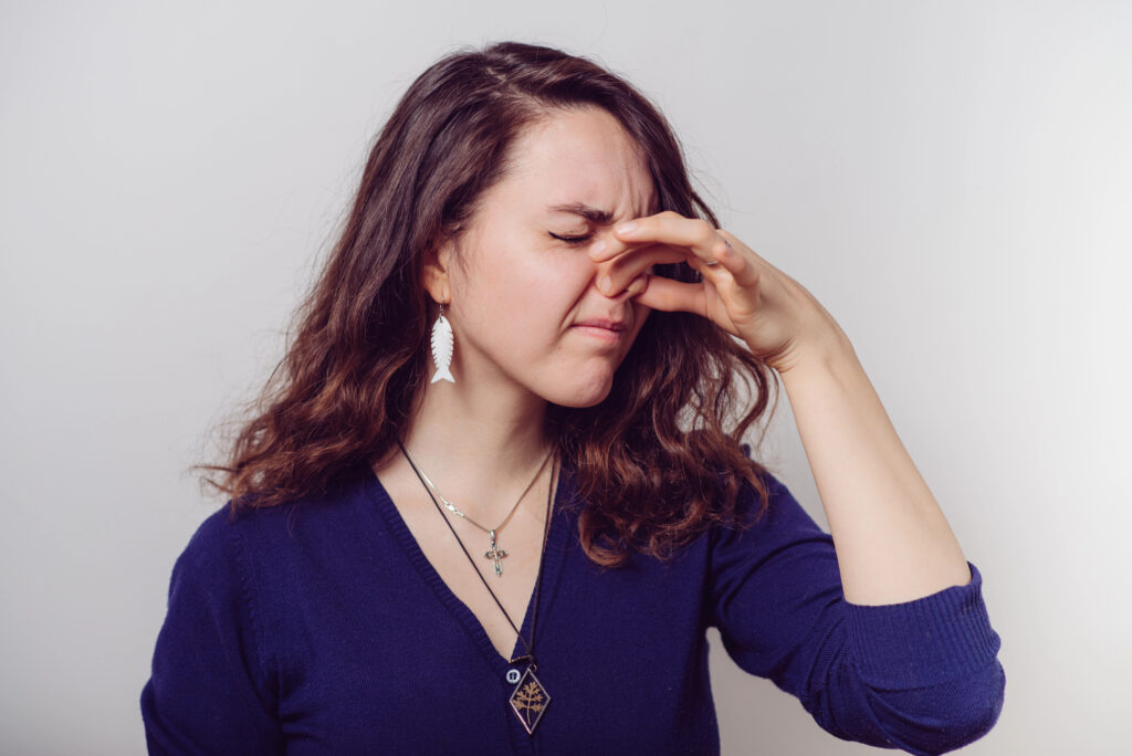 15 Behaviors That Really Annoy People (That Are Sadly Very Common)
