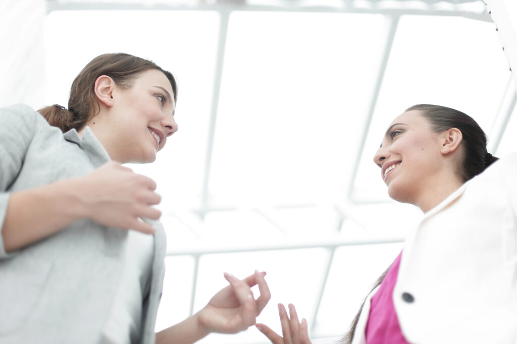 12 Embarrassing First Impression Mistakes You Probably Don't Even Know ...