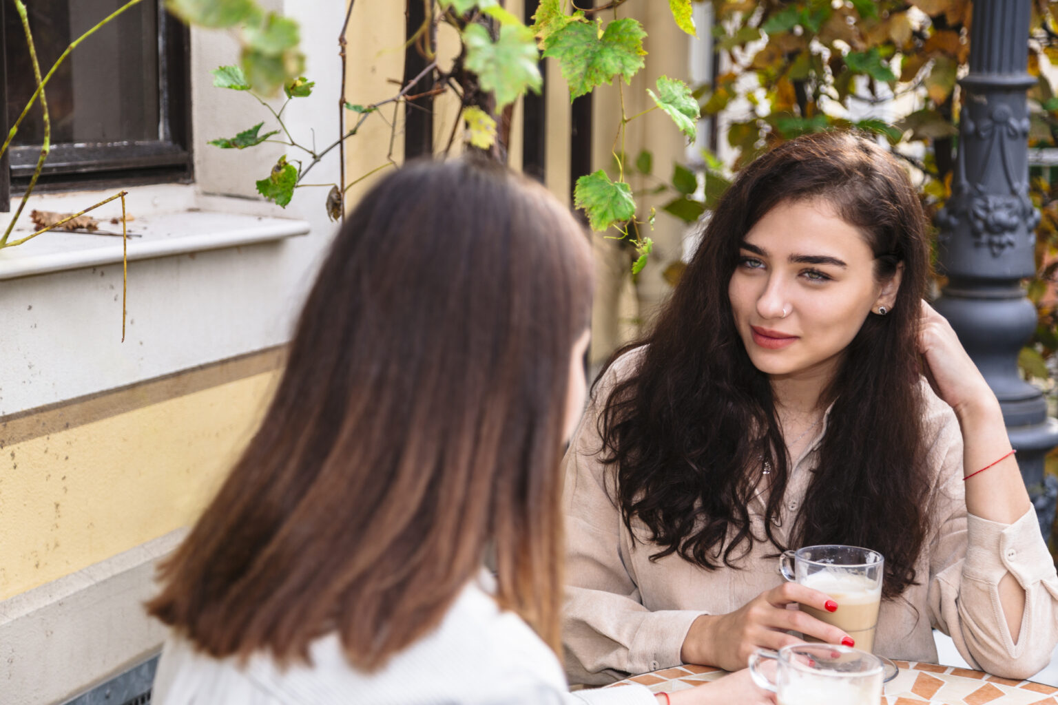14 Blunt Reasons People Struggle To Connect With You