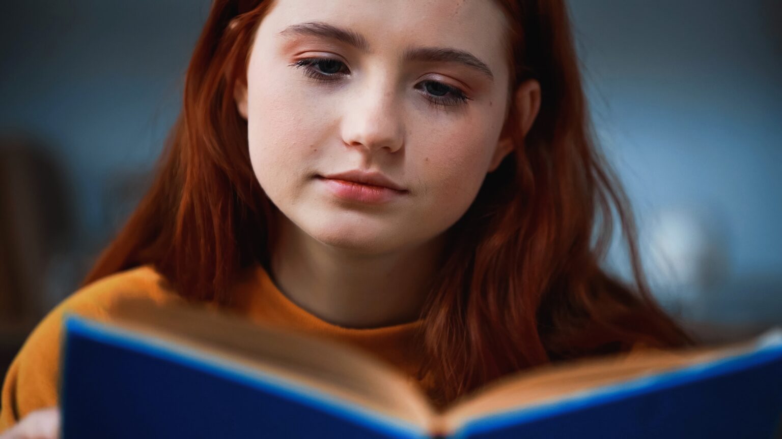 People who were bookworms as children develop these 12 traits as adults