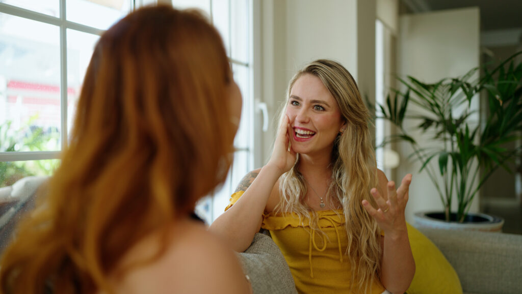 20 Brutal Signs You're The Toxic Friend Everyone Secretly Can't Stand