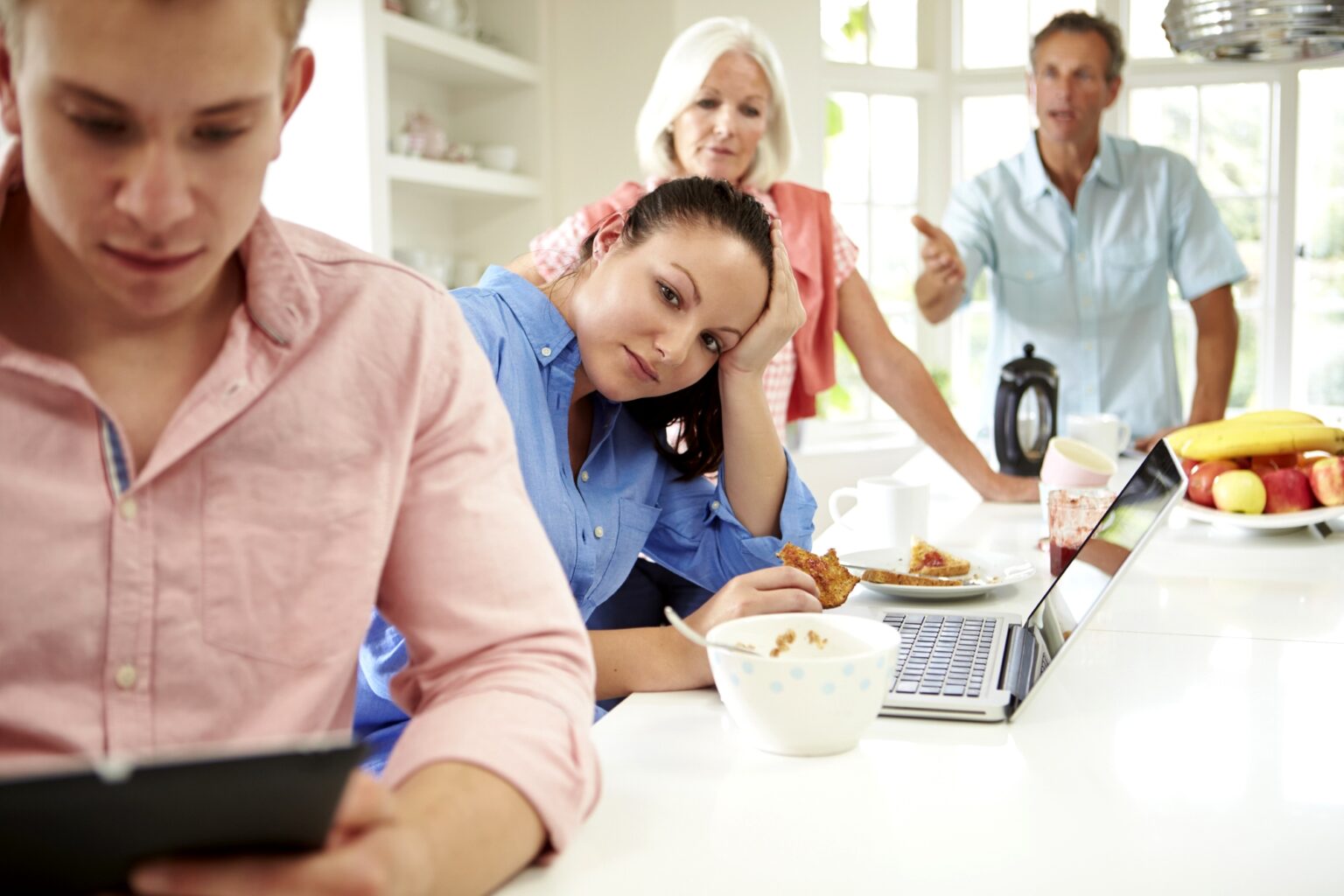 15 Ways Your Family Makes Out You’re The Problem, When It’s Actually Them