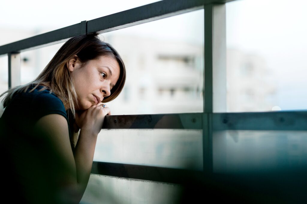 11 Self-Sabotaging Thoughts And Behaviors That Make Lonely People Even ...
