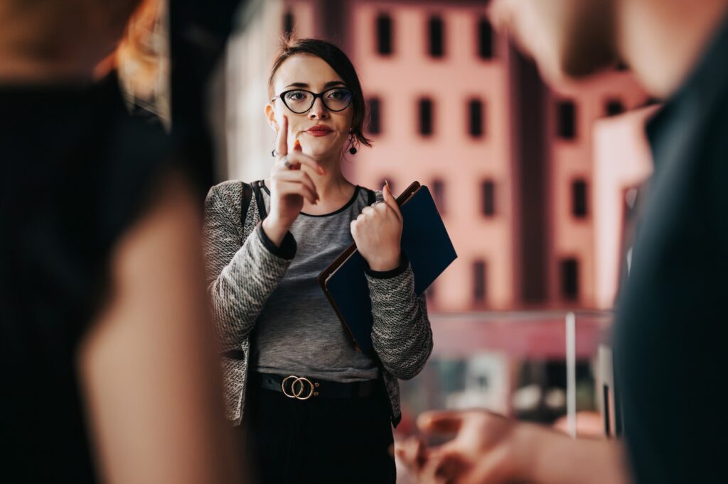 12 Phrases That Let Everyone Know You're Confident, Assertive, And Not ...
