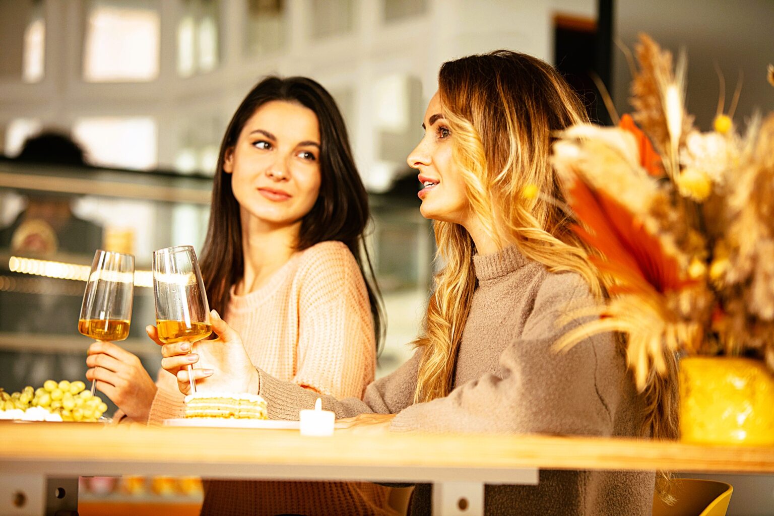 8 Brutally Honest Reasons You’re Jealous Of Your Friends