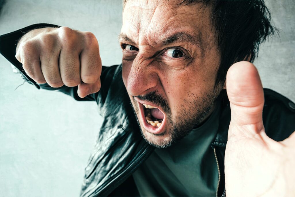 People with major anger issues display 9 common behaviors regularly