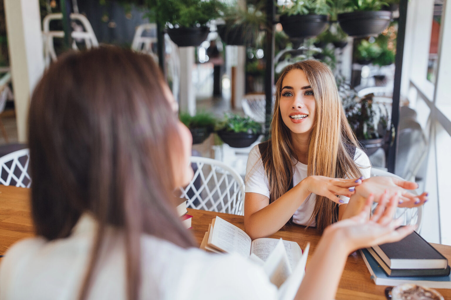 10 Phrases Only Shifty, Untrustworthy People Tend To Use