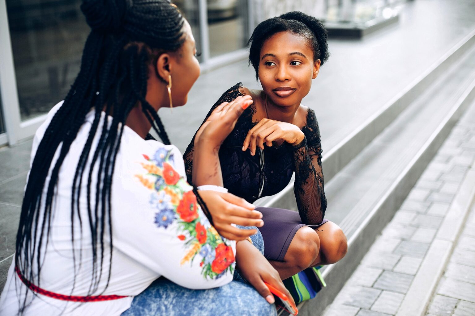 8 Friendship Dynamics That Signal It’s Time To Move On Rather Than Hold On