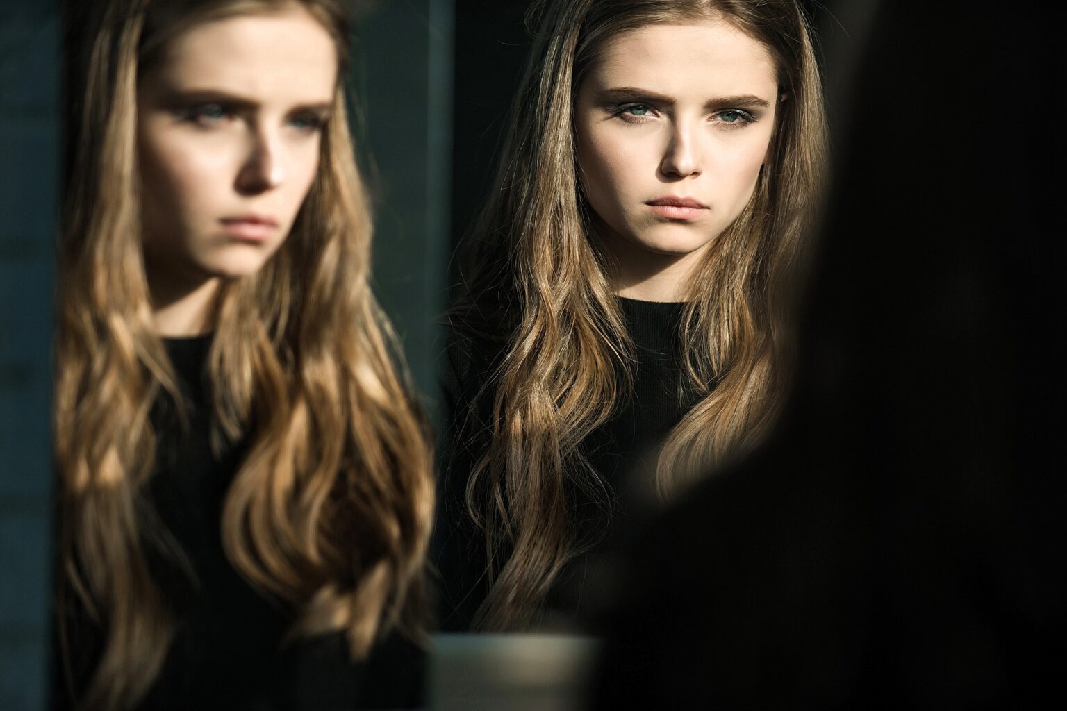 8 Behaviors That Seem Normal But Actually Reveal Someone’s Self-Loathing