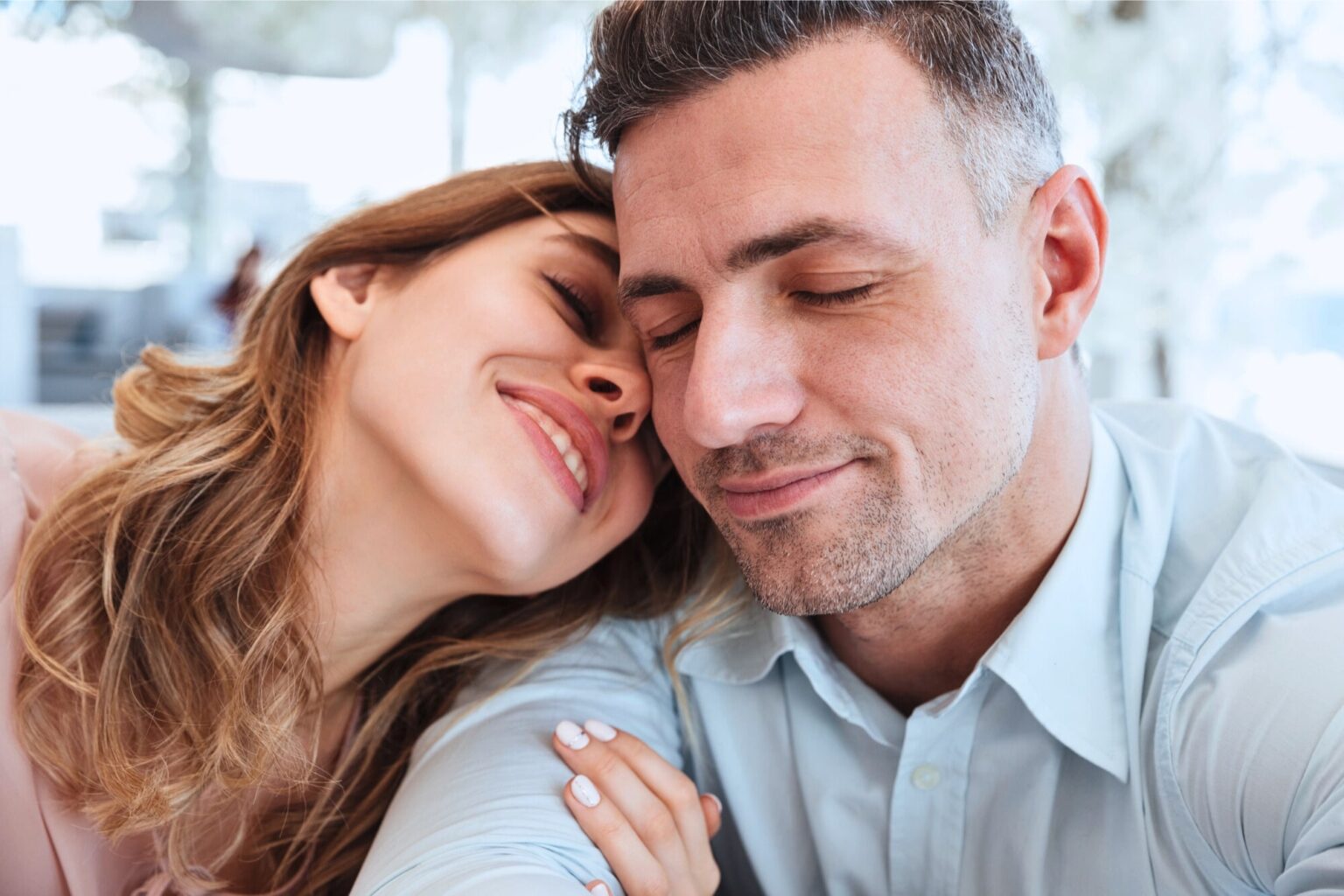 11 Things You Do That Show You’re Still Very Much In Love With Your ...